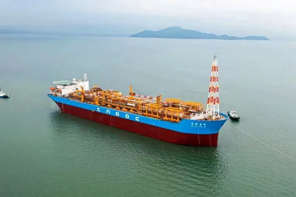 CNOOC Ltd fires up first oil at key South China Sea field | Upstream