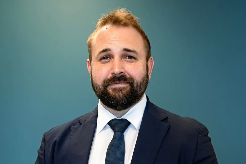 Namibia: Rhino and Azule hit hydrocarbons with debut exploration well ...