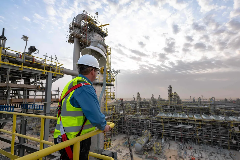 Contracting heavyweight signs agreement for work on $7 billion-plus ...