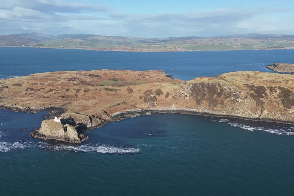 Mowi buys Scottish island to develop new fish farm | Intrafish