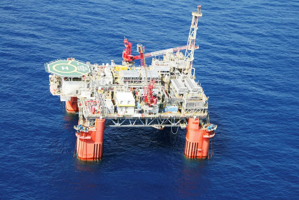 Llog stalls key Shenandoah and Leon work in US Gulf as downturn bites ...