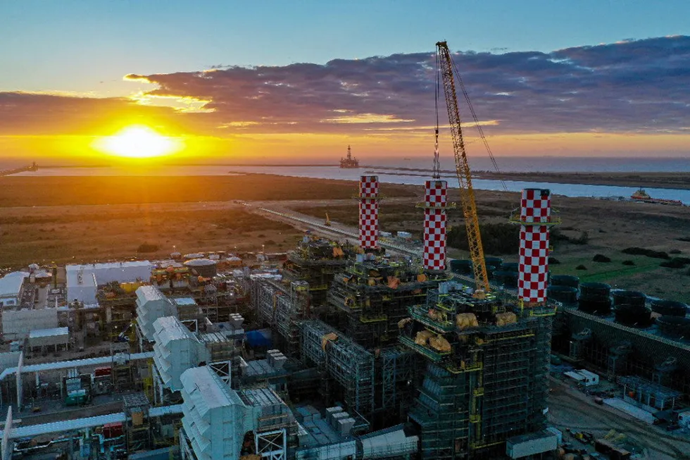 Operations begin at LNG-to-power plant at Brazil’s Acu Port | Upstream