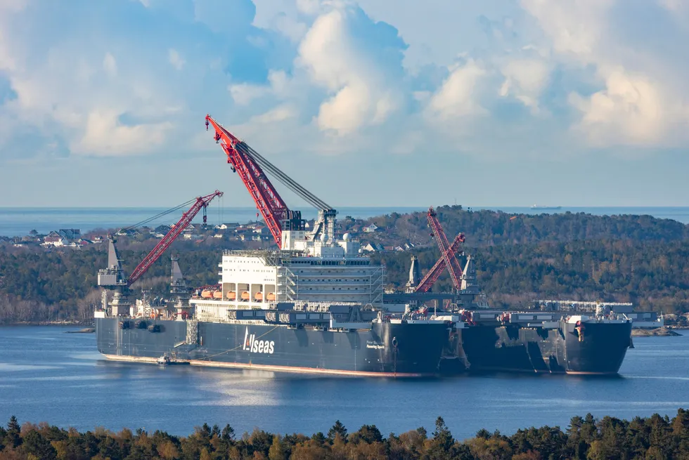 Allseas wins approval for 25,000 tonne topsides lift that was 10 years ...