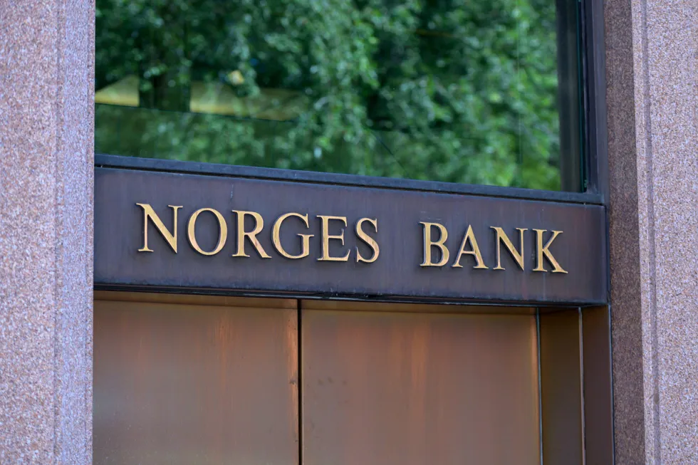 Bankfrykten: Regjeringen har løpende kontakt med Norges Bank og ...