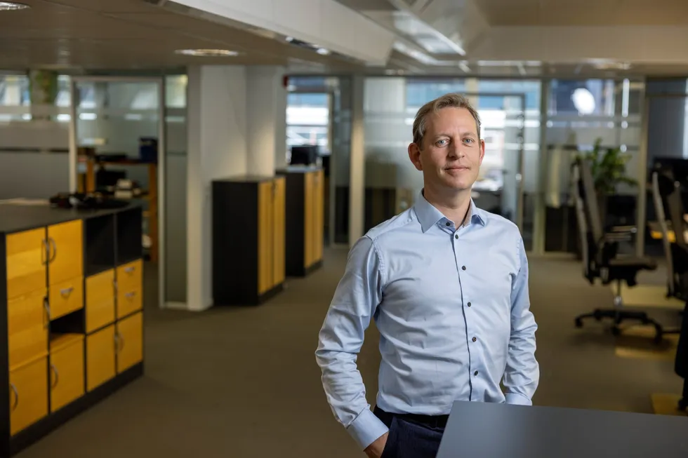 Få selskaper lever lenge på Børsen – men én gruppe aksjer har skilt seg ...