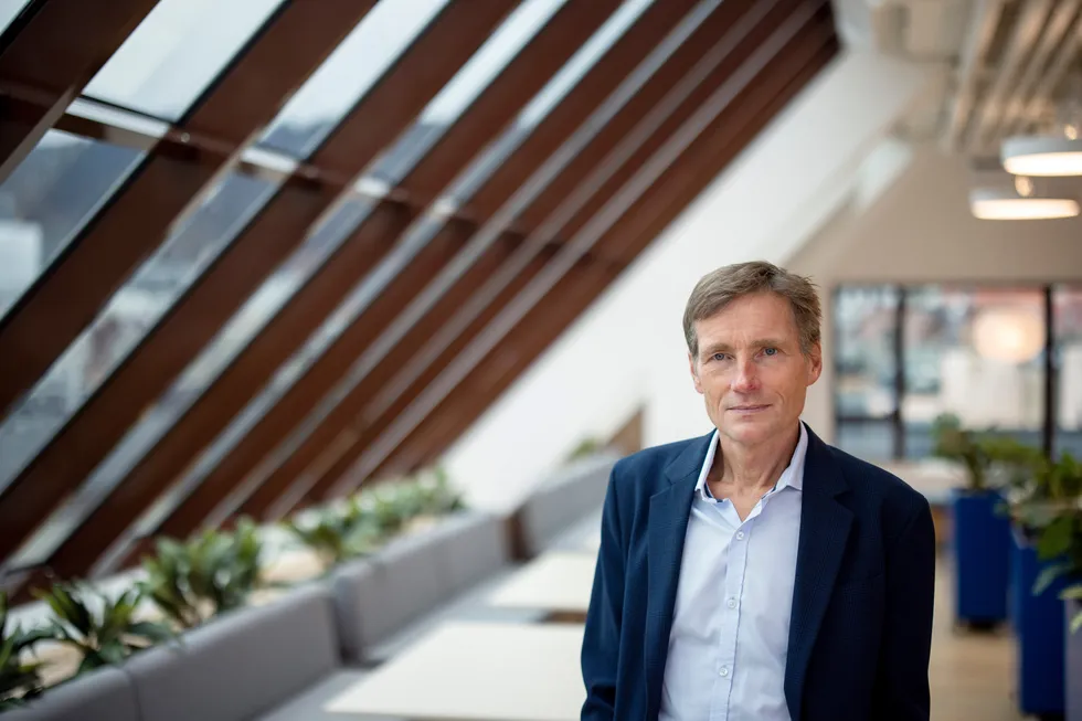Forvalterne Robert Næss og Tor Thorsen med aksjeråd for en høst som kan ...