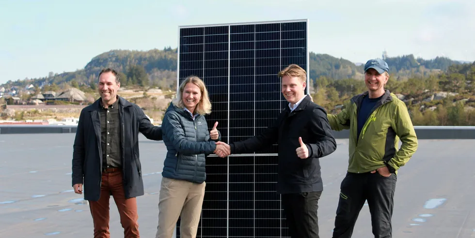 Lerøy satser på solceller, skal spare millioner | Fiskeribladet