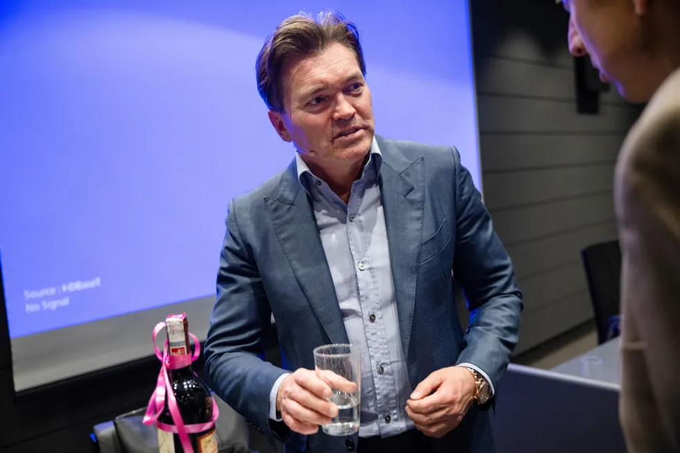 Arne Fredly advarer mot utenlandske selskaper på Oslo Børs: – Si tvert nei til disse, så taper ...