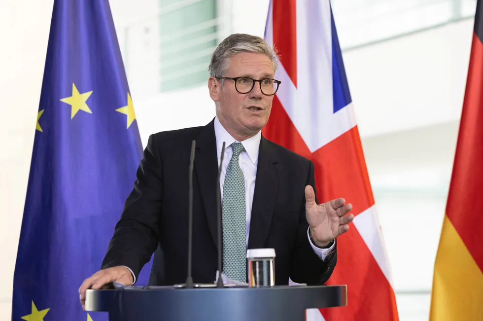 UK to allow onshore wind repowering projects into next green auction ...