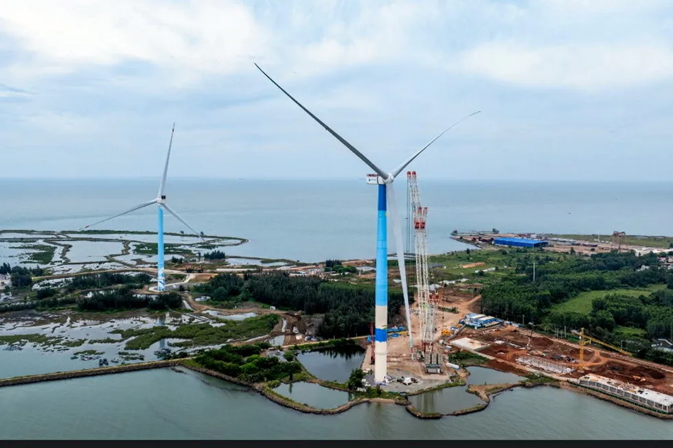 Mingyang's giant 20MW offshore wind turbine 'successfully installed' in ...