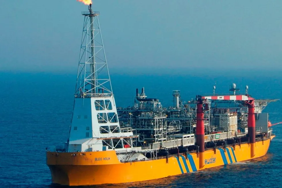 Oil and gas giant drops licence containing discovery – opening door for ...