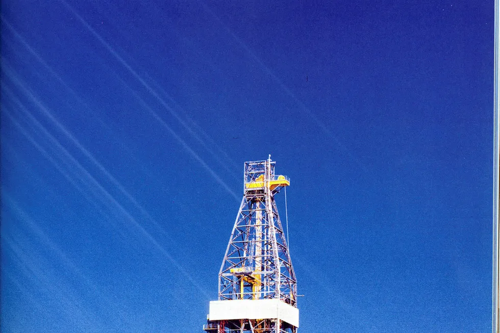 Petronas readies Malaysia exploration well with Transocean semisub rig ...