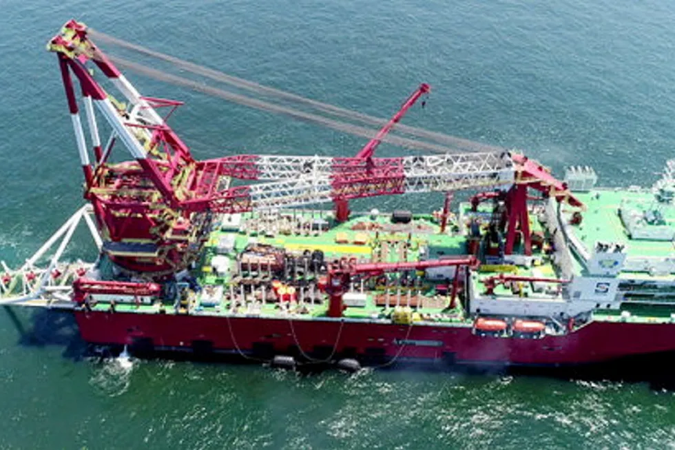 Saipem takes Chinese pipelay vessel for work at Qatar's giant North ...