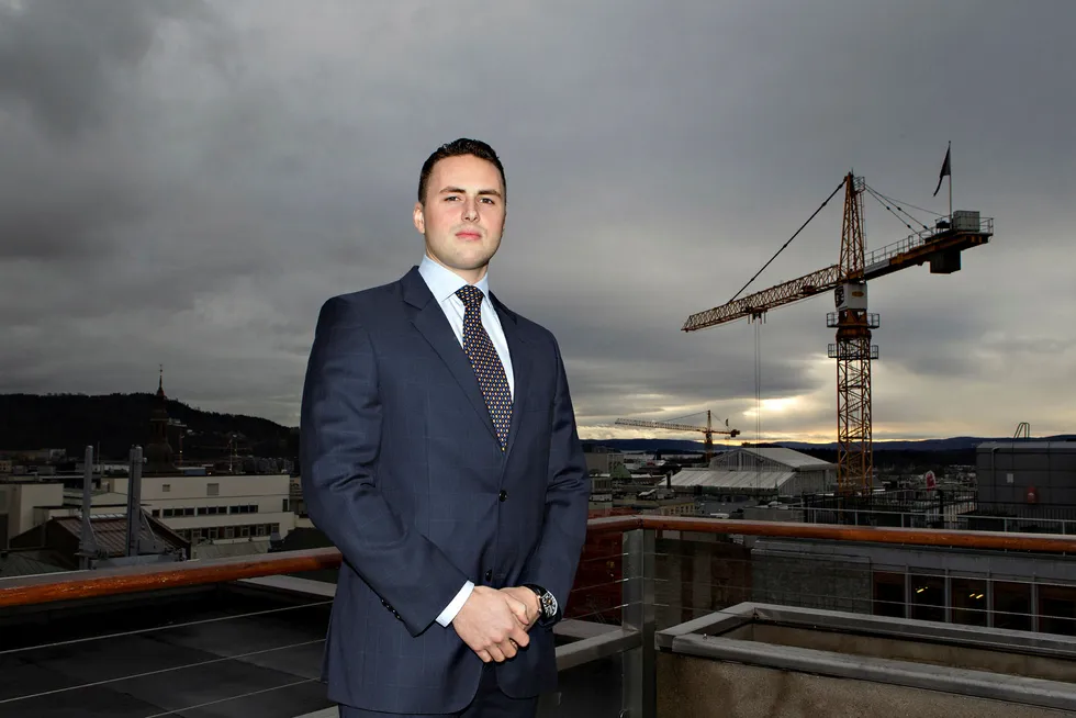 Milliardær i bitter strid med tidligere venner om eierskap til ...