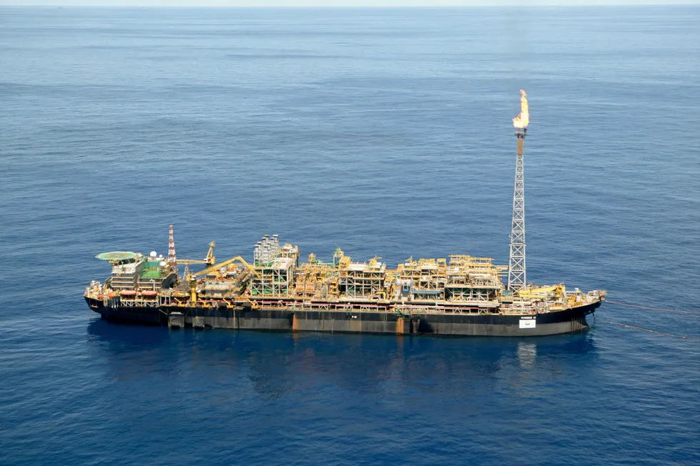 Petrobras tender sparks four-way race for large 3D seismic offshore ...