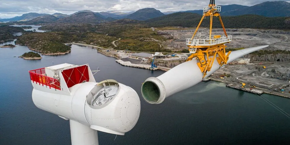 'Long time coming' | Dutch marine firm Mammoet in two contracts for US ...