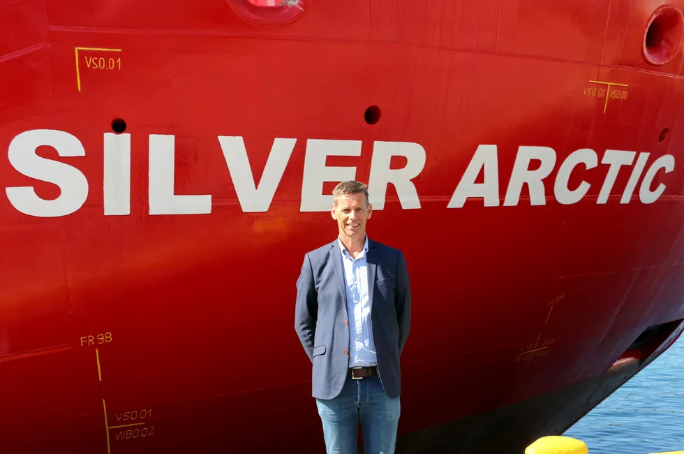 Russerne ble nektet adgang til Nederland. Norsk rederi overtok frakten ...