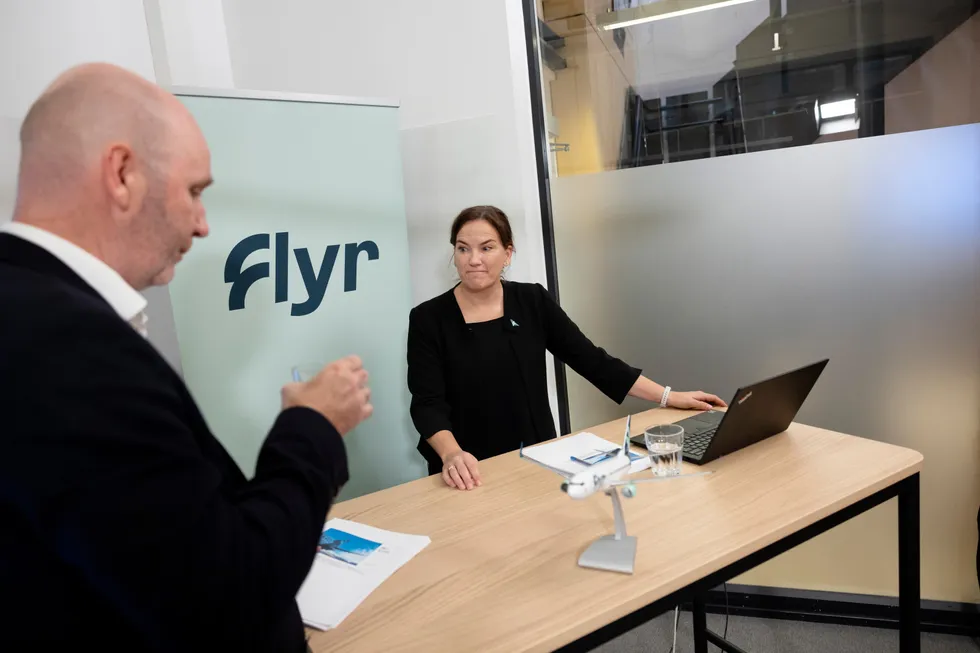Flyr godkjenner forslaget fra investorene – vil hente opptil 700 mill ...