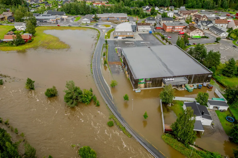 Frykter høyere premier og flere uten forsikring på grunn av klimarisiko ...