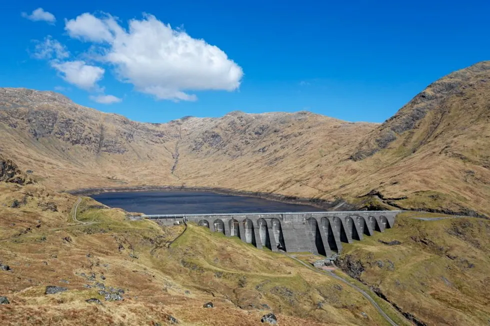 UK takes 'massive step forward' with new energy storage scheme | Recharge