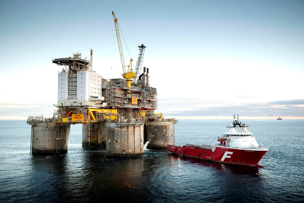 Utrangerte betongplattformer bør bli utslippsfrie gasskraftverk | DN