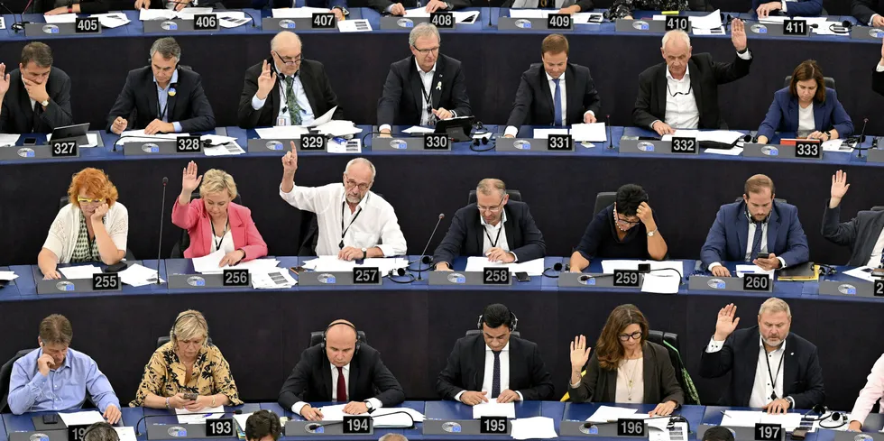 Scrapped | EU's controversial 'additionality' rules for green hydrogen ...