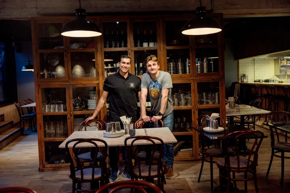 Fra «høl» til 100 millioner på syv år. Nå selger han: – En «reality ...