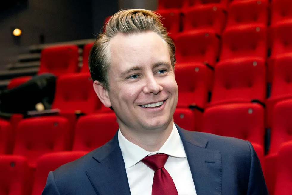 Røkke jr. selger kriseskip | DN