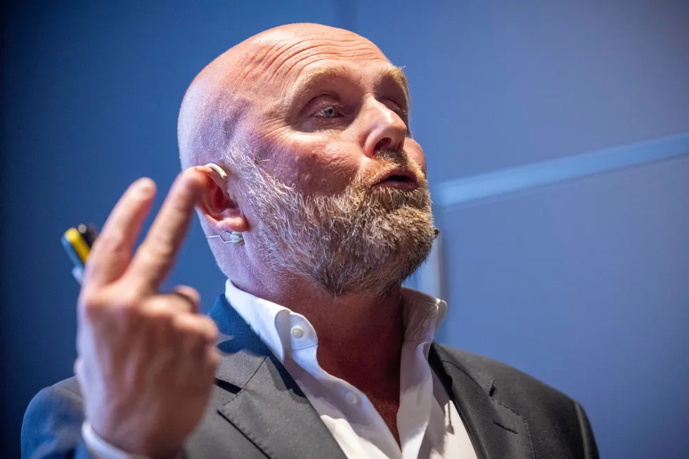 Vow-sjef Henrik Badin går av | DN