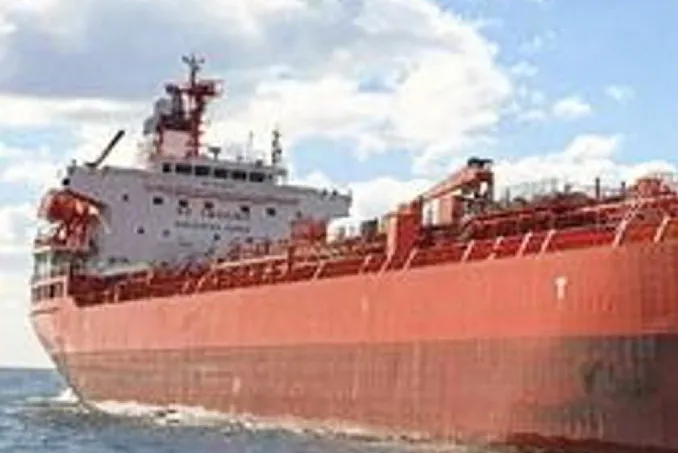 Tankskip fra J. Ludwig Mowinckel truffet av rakett | Kystens Næringsliv ...