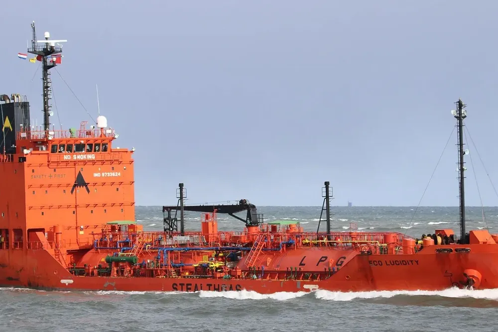 StealthGas buys out minority partner from LPG carrier pair