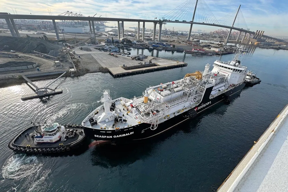 US cuts regulatory restraints on growing LNG bunkering sector