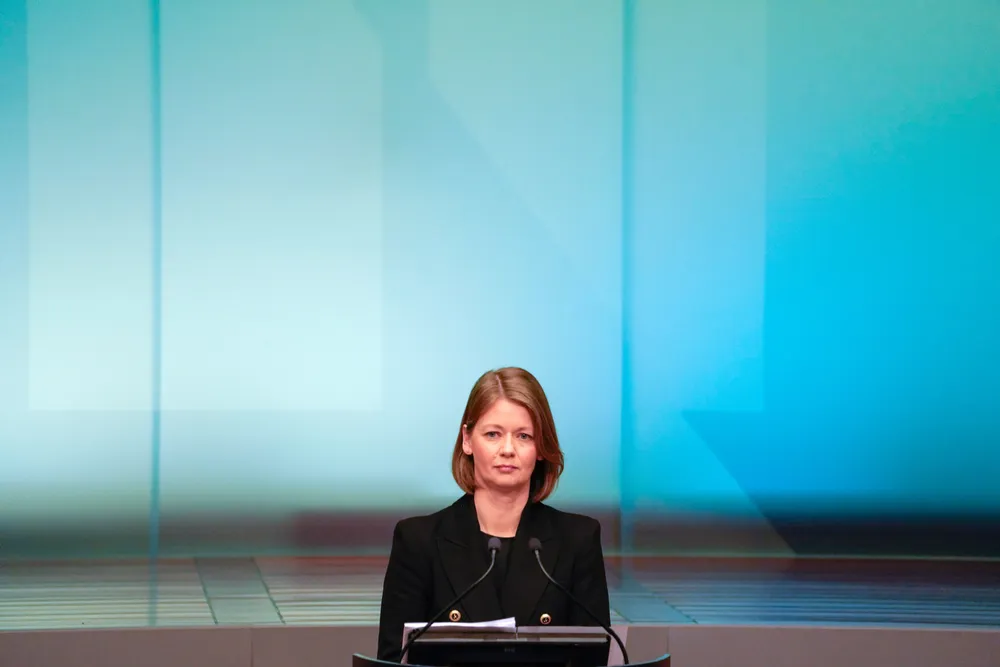 Her er Norges Banks nye rentebane: – Signaliserer kun ett rentekutt i ...