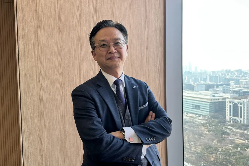 HMM hunts container ship newbuilds with huge war chest after SK Shipping takeover