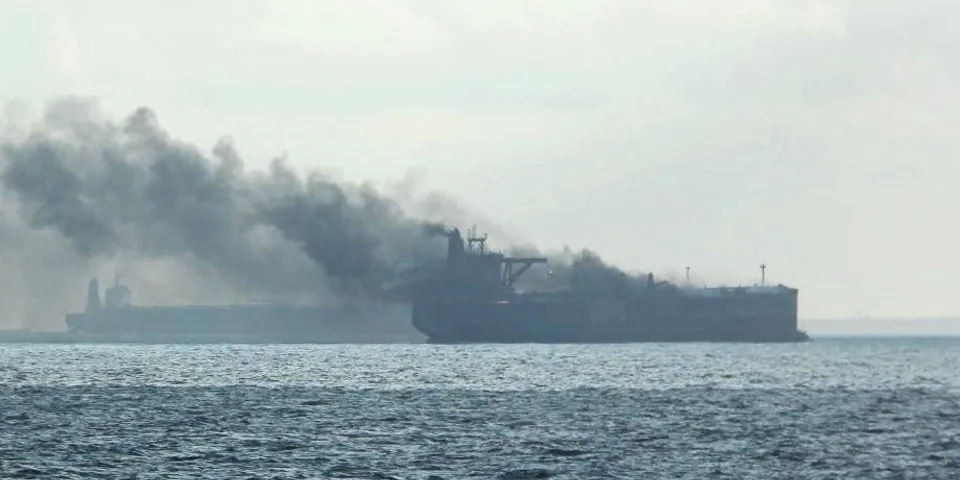 Chinese VLCC involved in fiery South China Sea collision does a ...