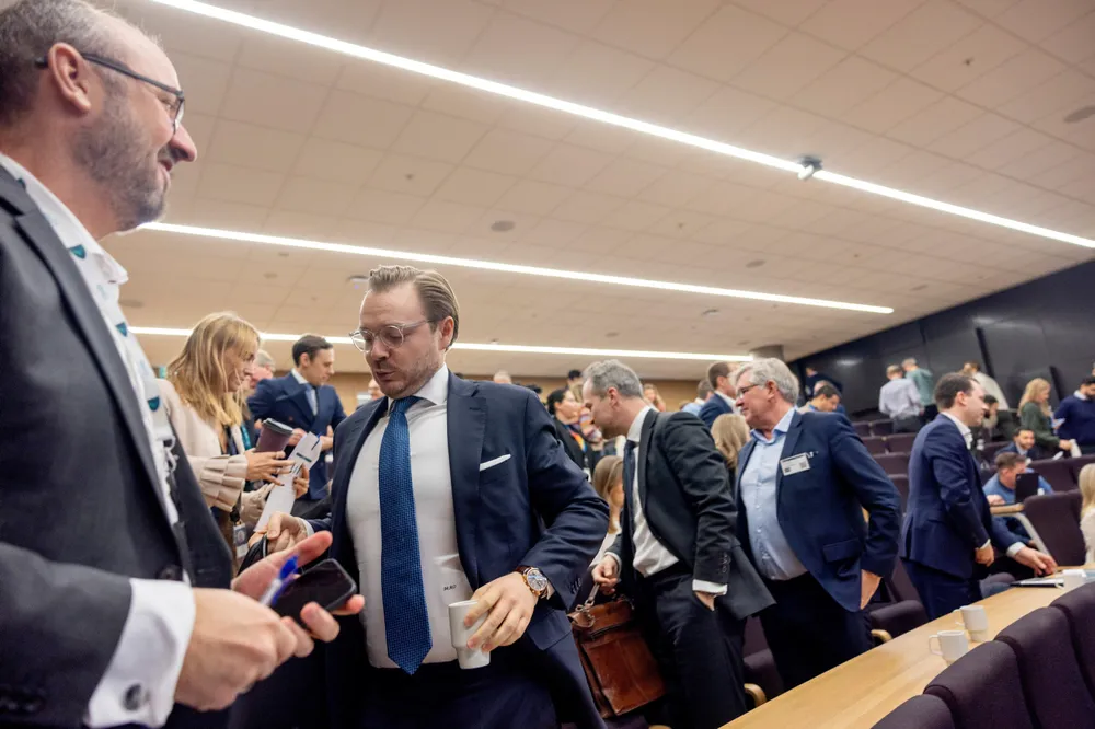 Prissikring sikret halv- parten av inntektene | DN