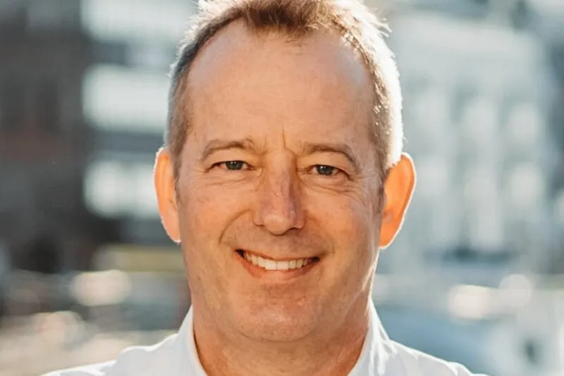 John Fredriksen investment director Orjan Svanevik buys Frontline shares