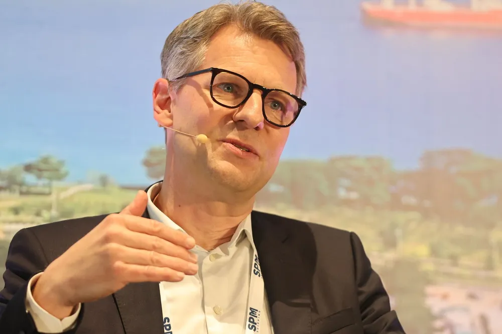 German shipowner Harren Group rolls out AI chatbot on 70 vessels