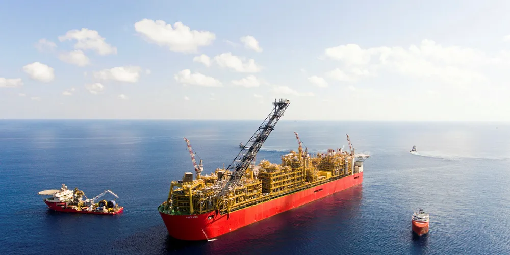 First LNG carrier hooks up with Prelude FLNG facility