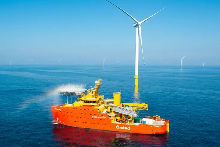 John Fredriksen-backed Edda Wind offloads its oldest service operation ...