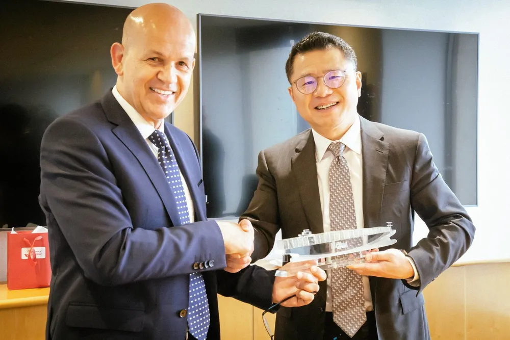 Greek owner Cosmoship bags container ships worth $100m in deal with Seaspan