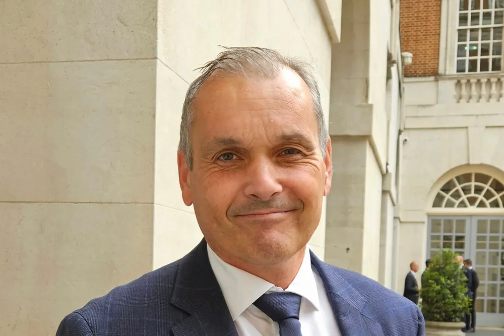 Hoegh Evi green-lights LNG carrier-to-FSRU conversion after securing new charter