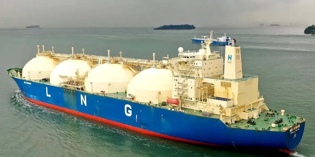Hyundai LNG Shipping floats steamship duo for en-bloc sale
