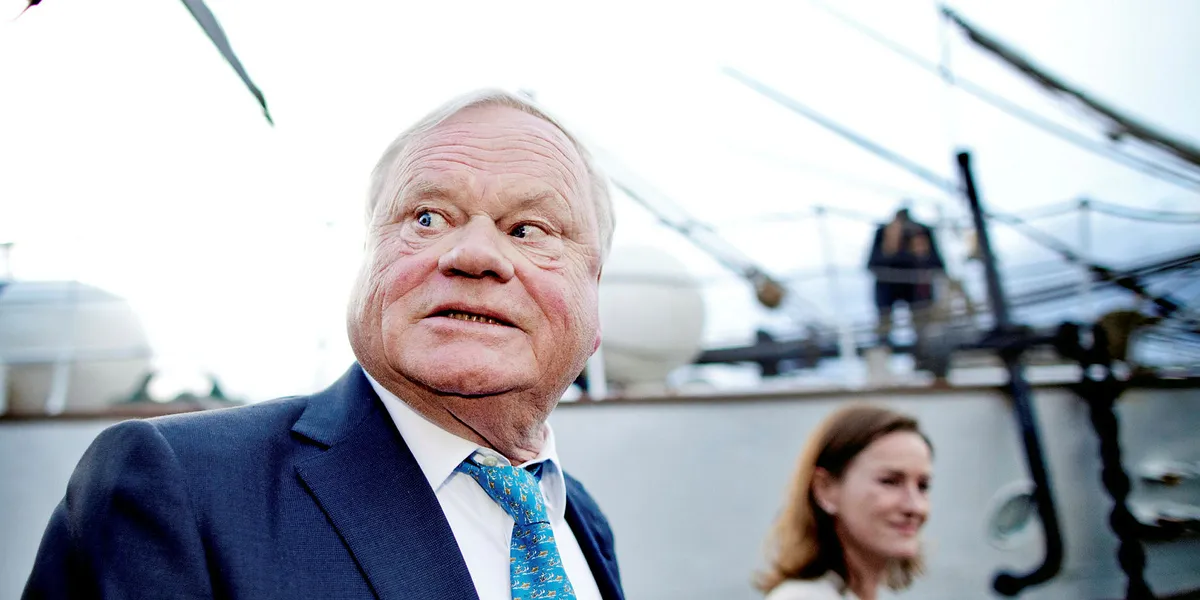 Svanevik leaves Seatankers ship after five weeks