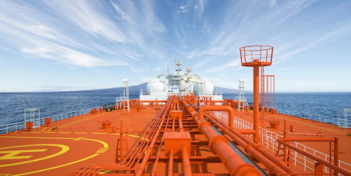 Suezmaxes benefit from VLCC strength while delays pump aframax rates