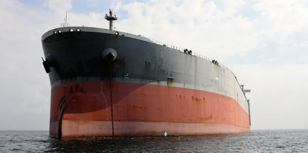 Global crude floating storage falls to 100m barrels, says S&P