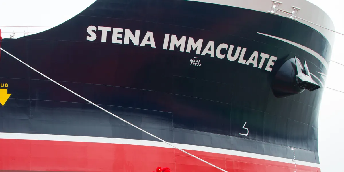 Tankskip og konteinerskip har kollidert, mannskapet reddet | Kystens ...