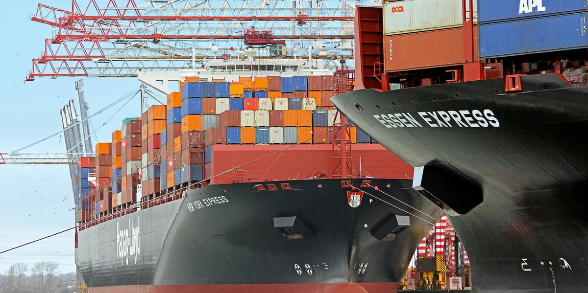 Hapag-Lloyd rolls out contingency surcharge ahead of looming US port strike