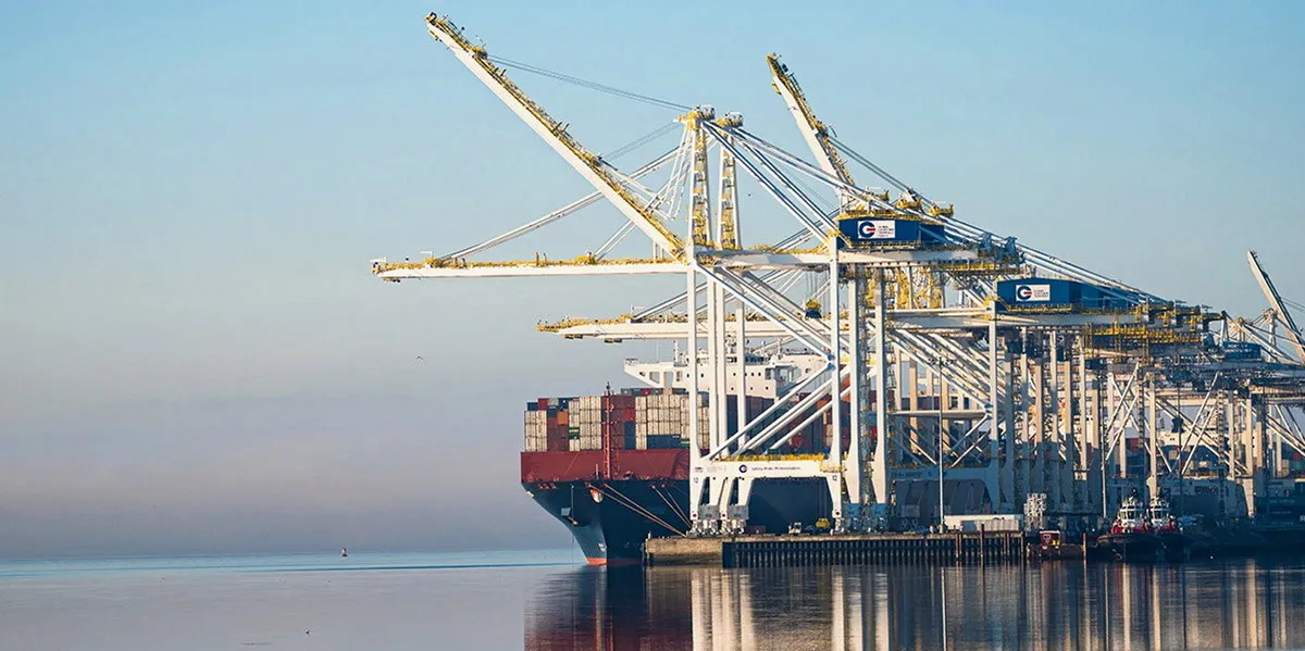 Vancouver legal fight brews after dockers complain that crew members ...