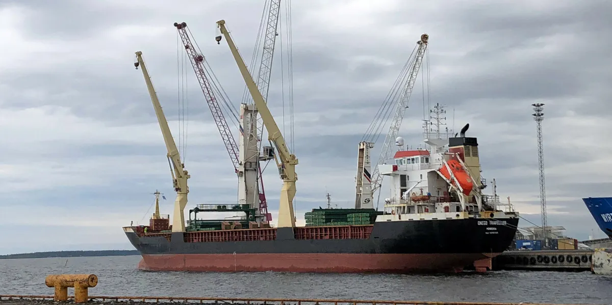 Pollution concerns after multipurpose ship grounds off the Bahamas